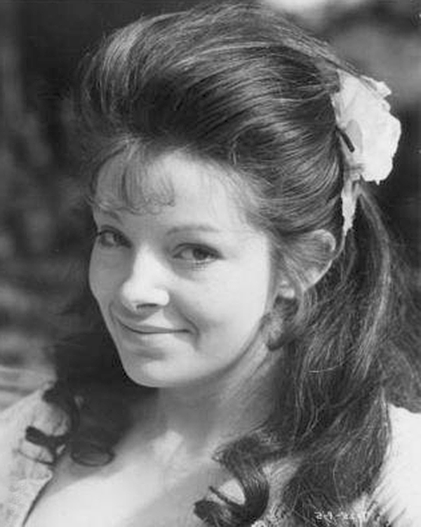 Anna Calder Marshall - Golden Globes