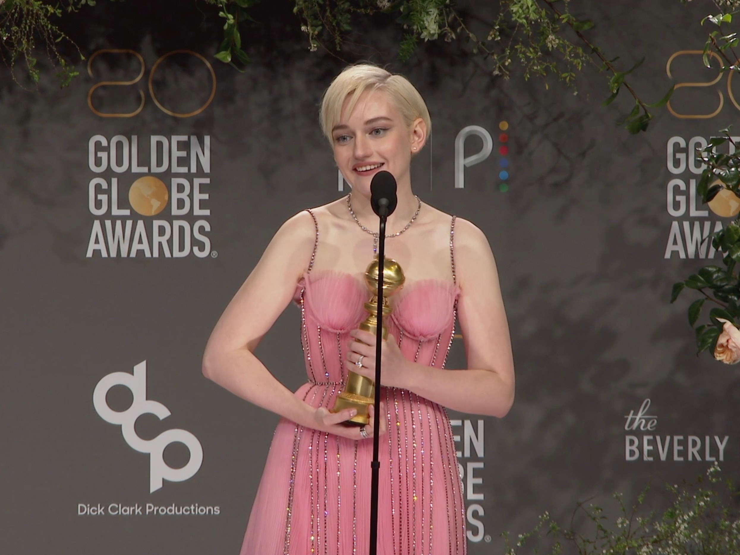 Julia Garner Archives Golden Globes 6775